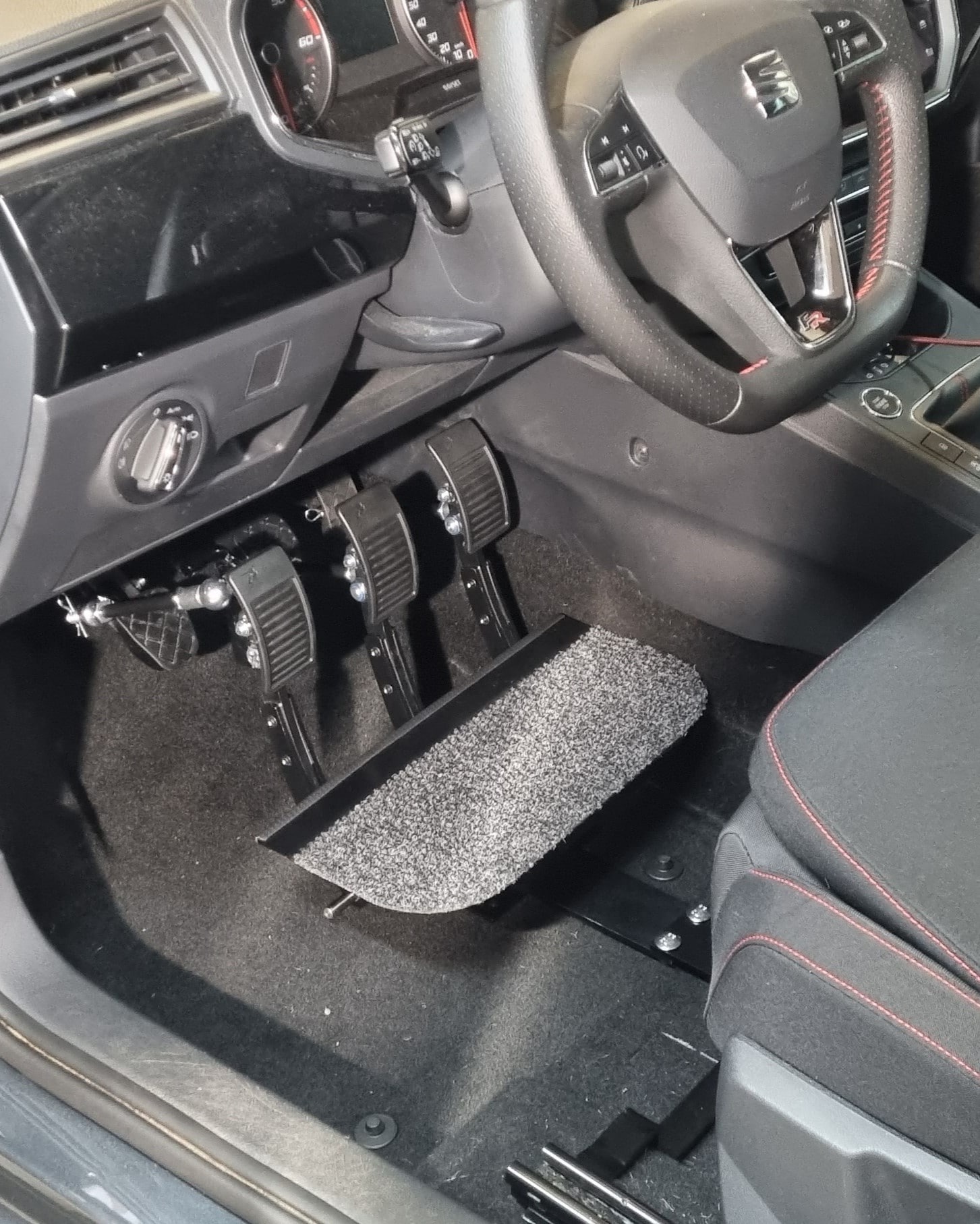 Réhausse pédales et double plancher - HANDI TECH